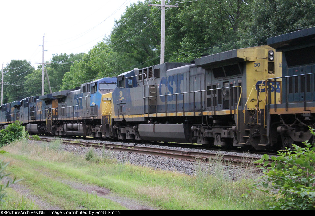 CSX Q438